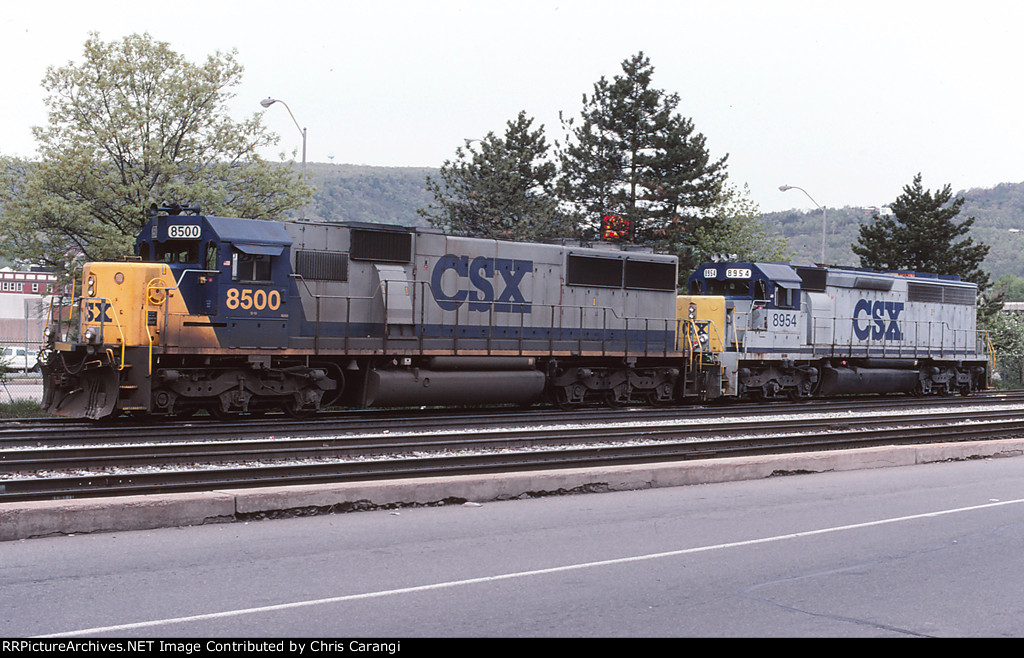 CSXT 8500 & 8954